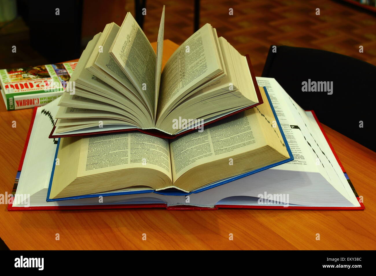 Books open hi-res stock photography and images - Alamy