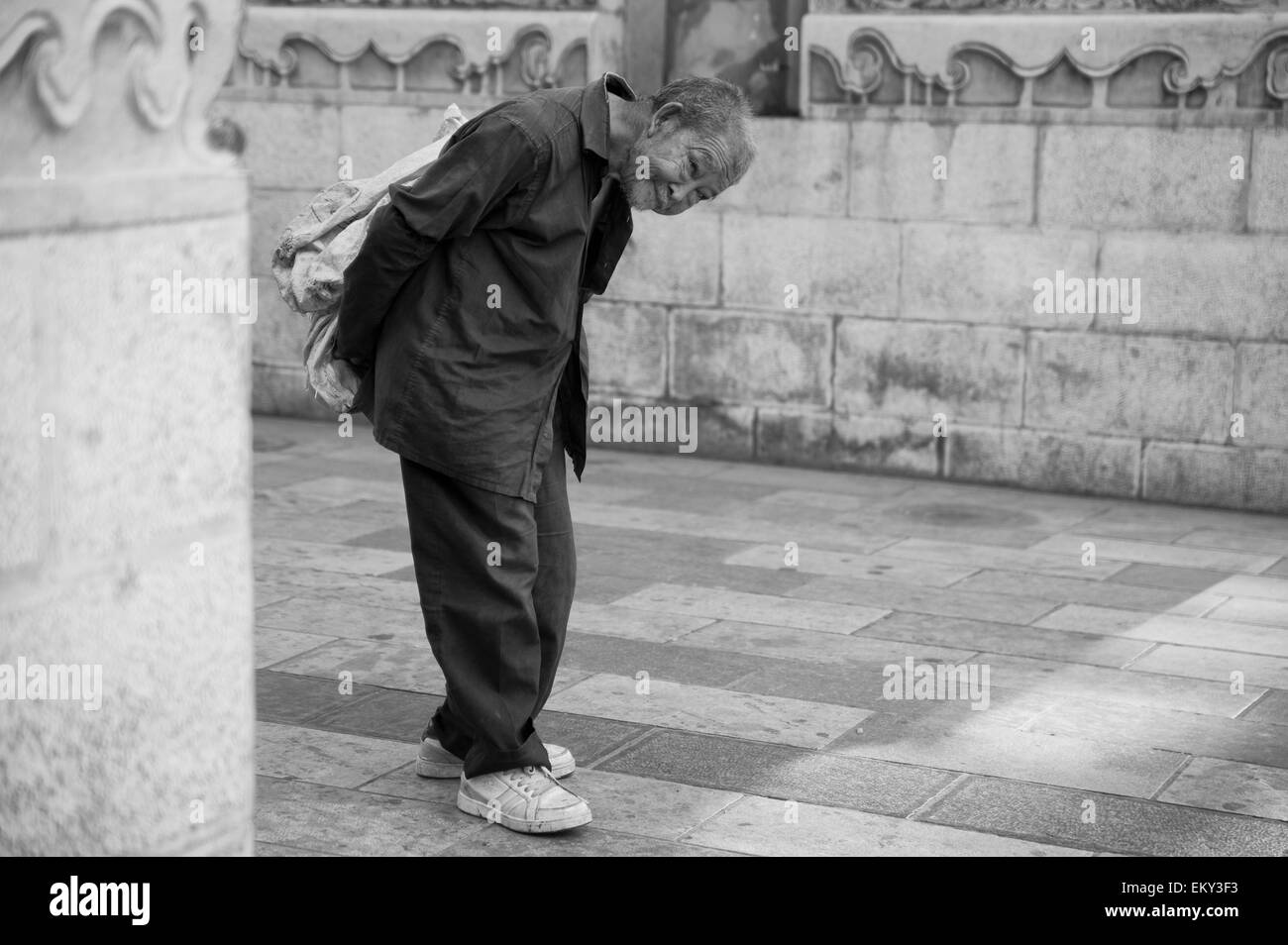 Kunming 70s hi-res stock photography and images - Alamy