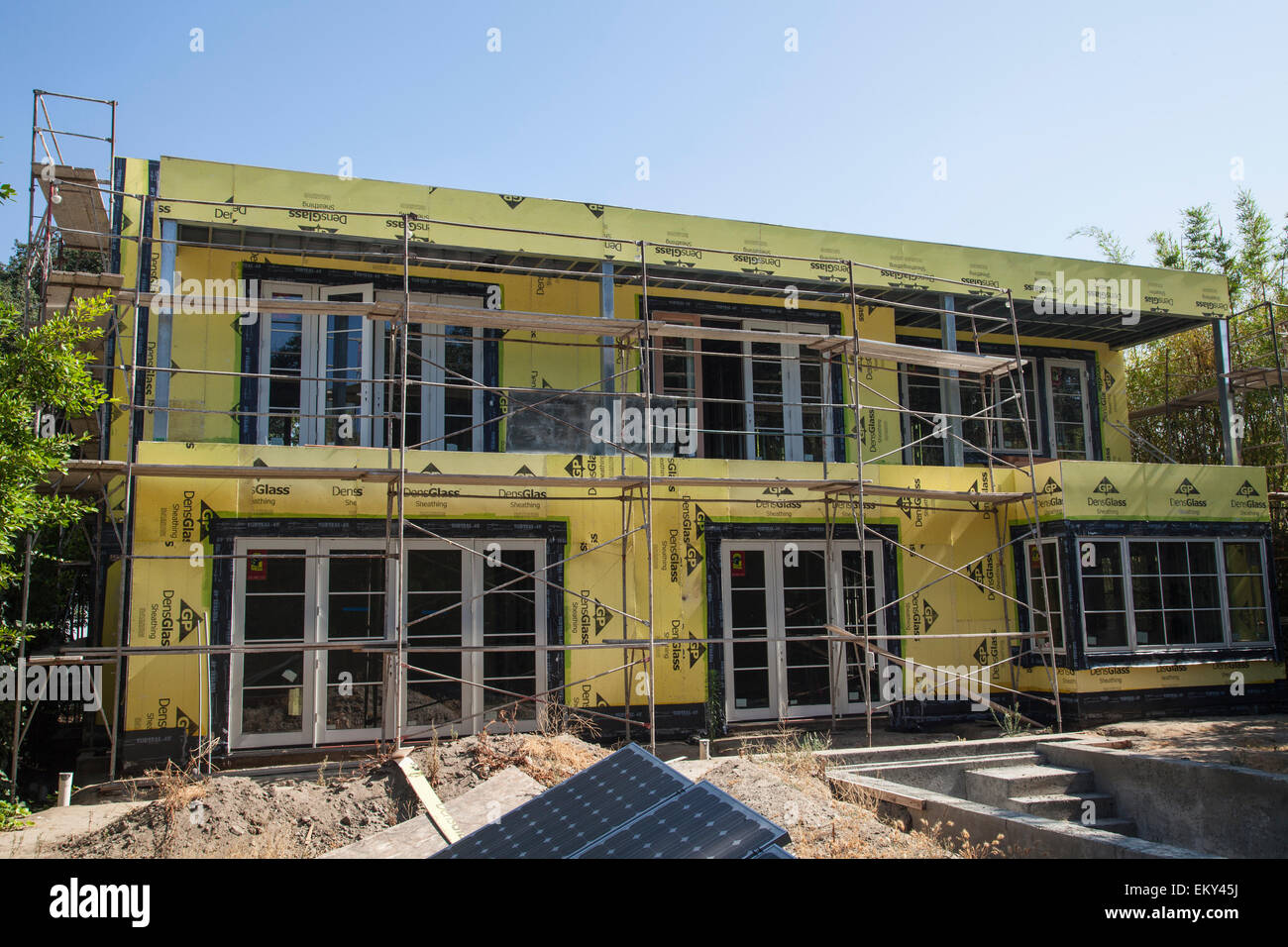 Densglass hi-res stock photography and images - Alamy