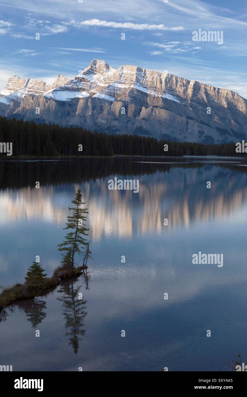 Mount Rundle, Two Jack Lake; Banff National Park, Alberta, Canada Stock ...