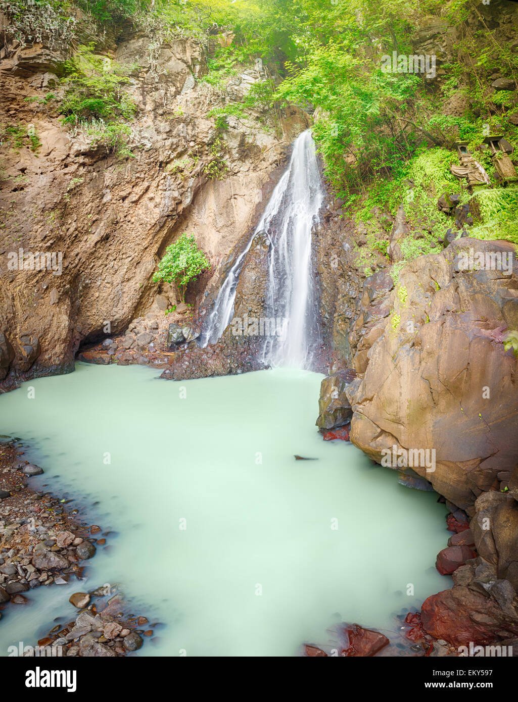 Beautiful waterfall in rainforest hi-res stock photography and images ...
