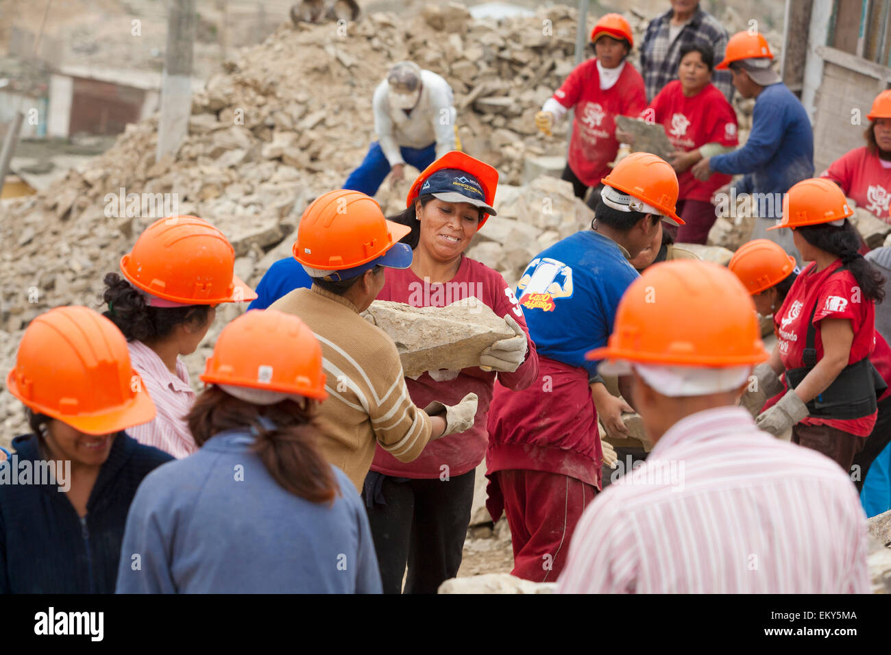 Assembly line workers, line hi-res stock photography and images - Alamy