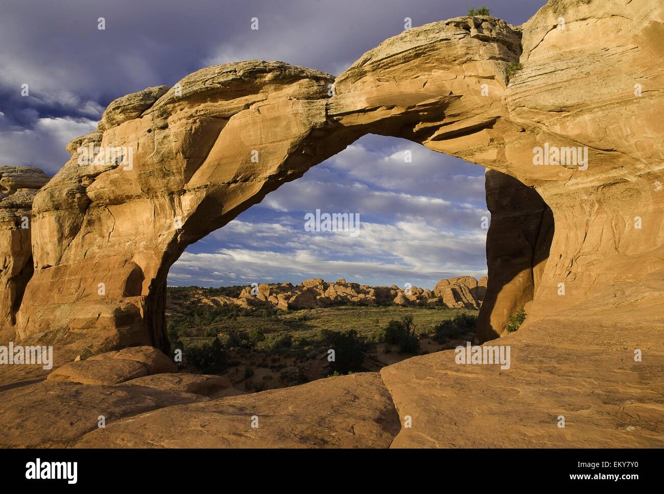 Broken arch hi-res stock photography and images - Alamy