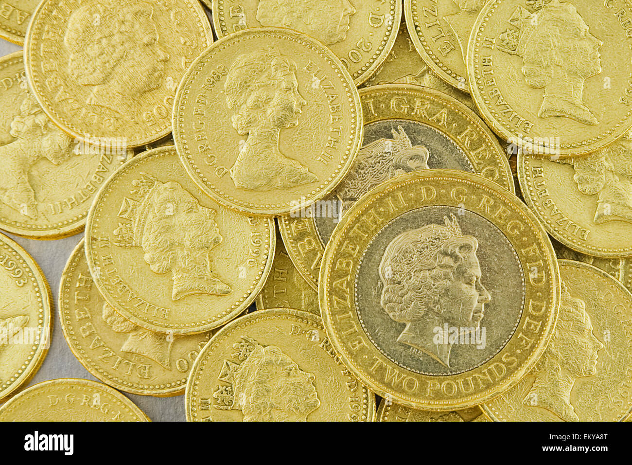 British One Pound Coins Stock Photo - Alamy