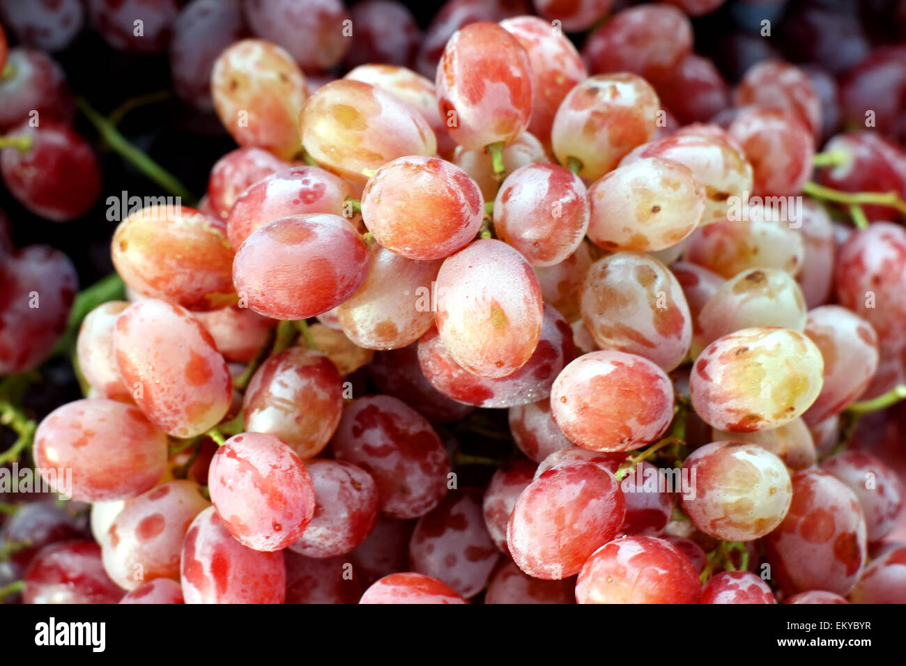Fresh grape at fruit market Stock Photo - Alamy