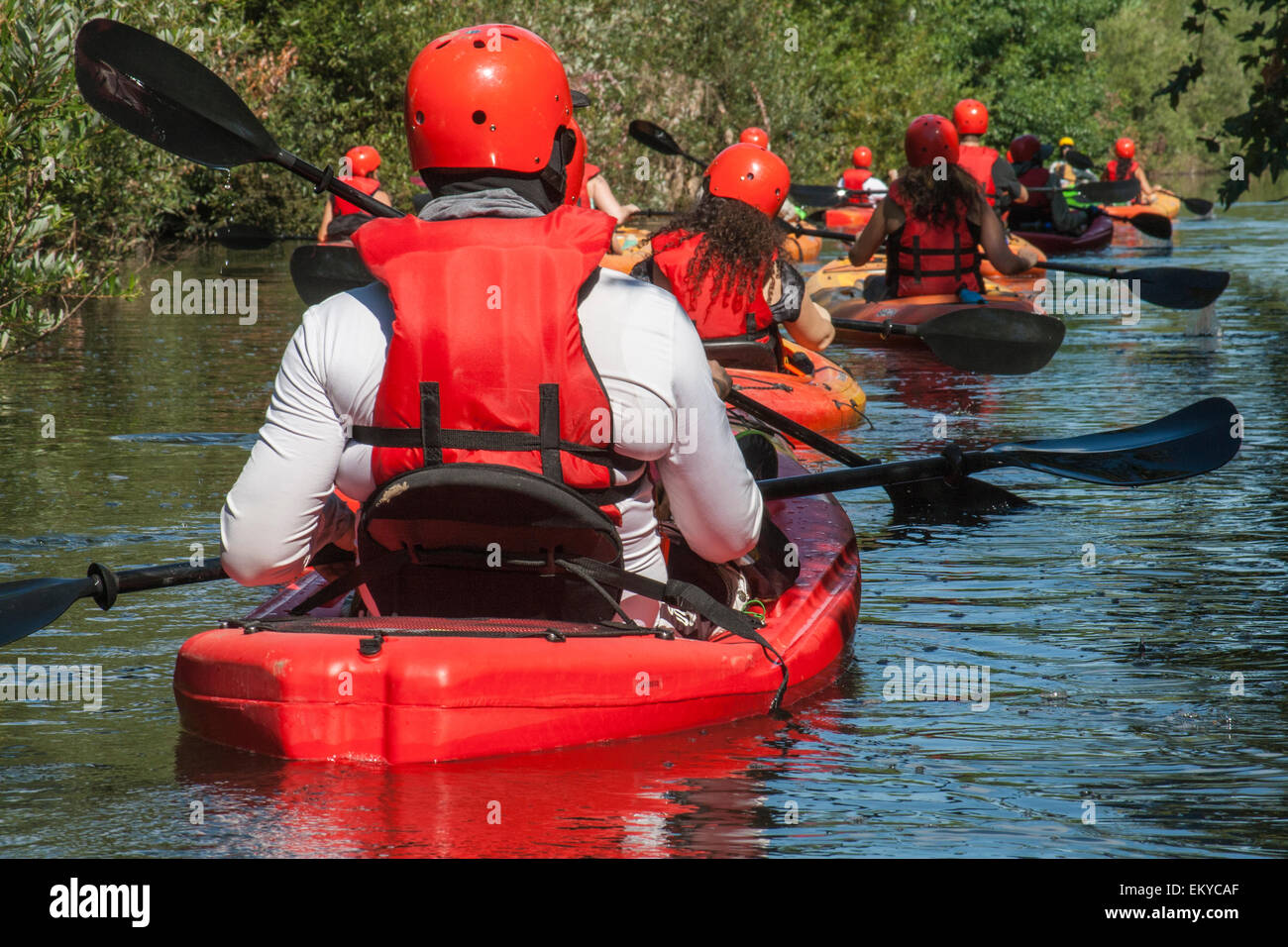 Kayaking in the Los Angeles River Recreation Zone, Sepulveda Basin, Los ...