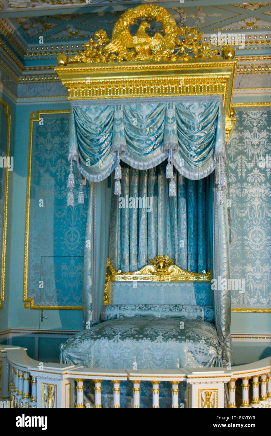 Imperial box hi-res stock photography and images - Alamy