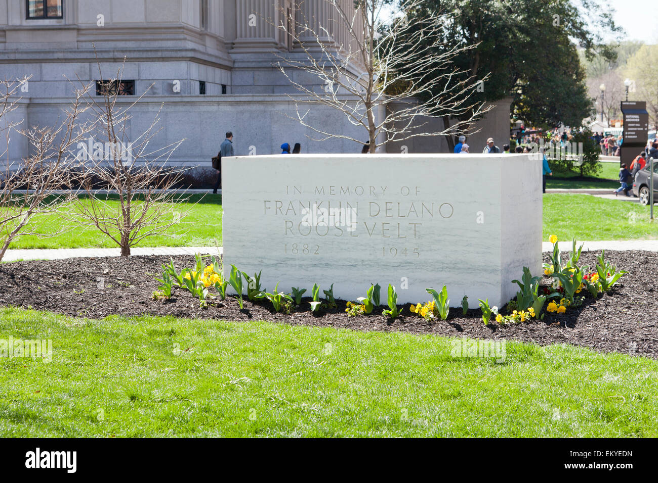 Original FDR Memorial on 9th and Pennsylvania Avenue - Washington, DC ...