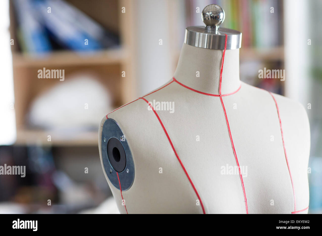 Dressmakers mannequin hi-res stock photography and images - Alamy
