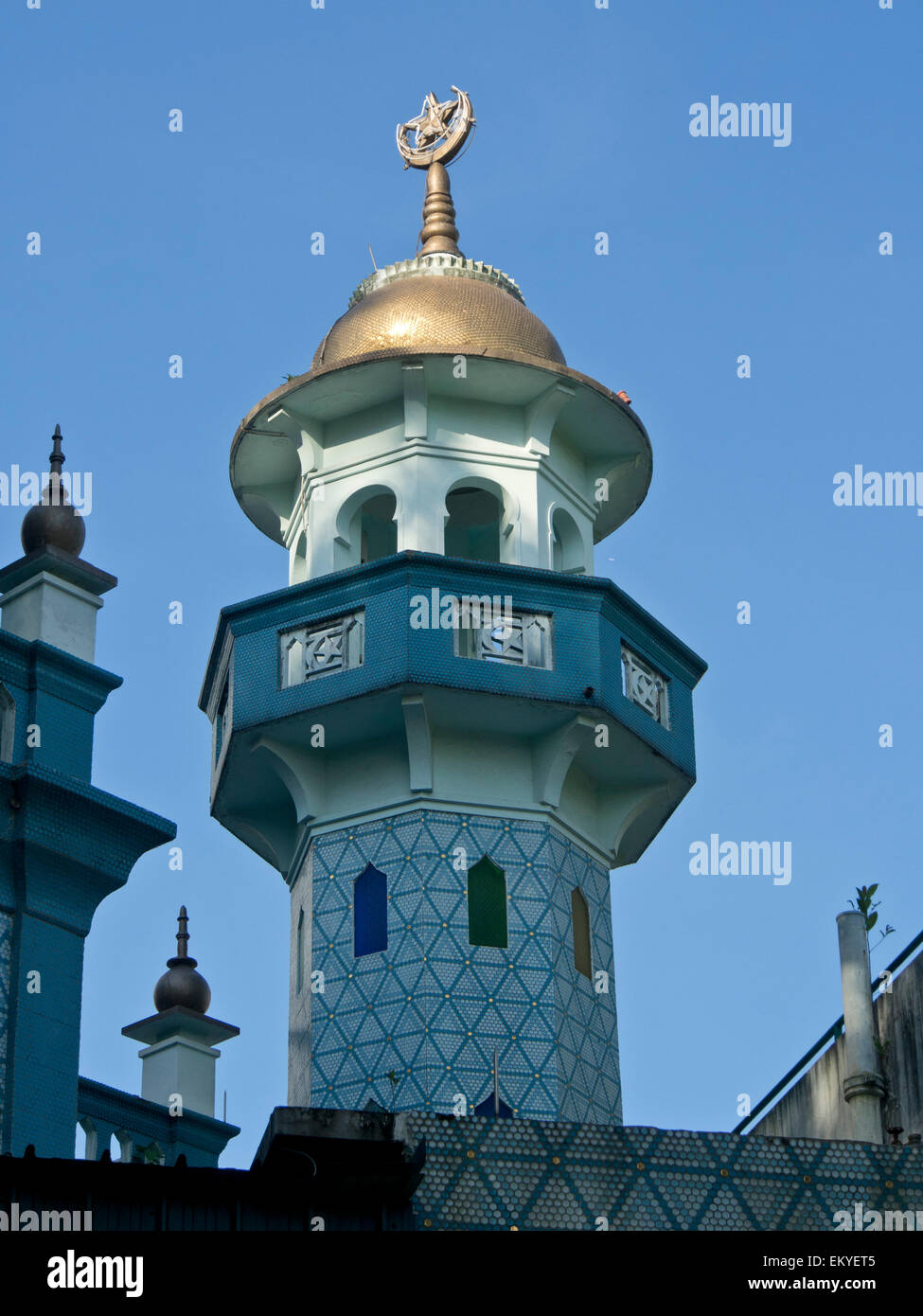 Malabar mosque, Singapore Stock Photo - Alamy