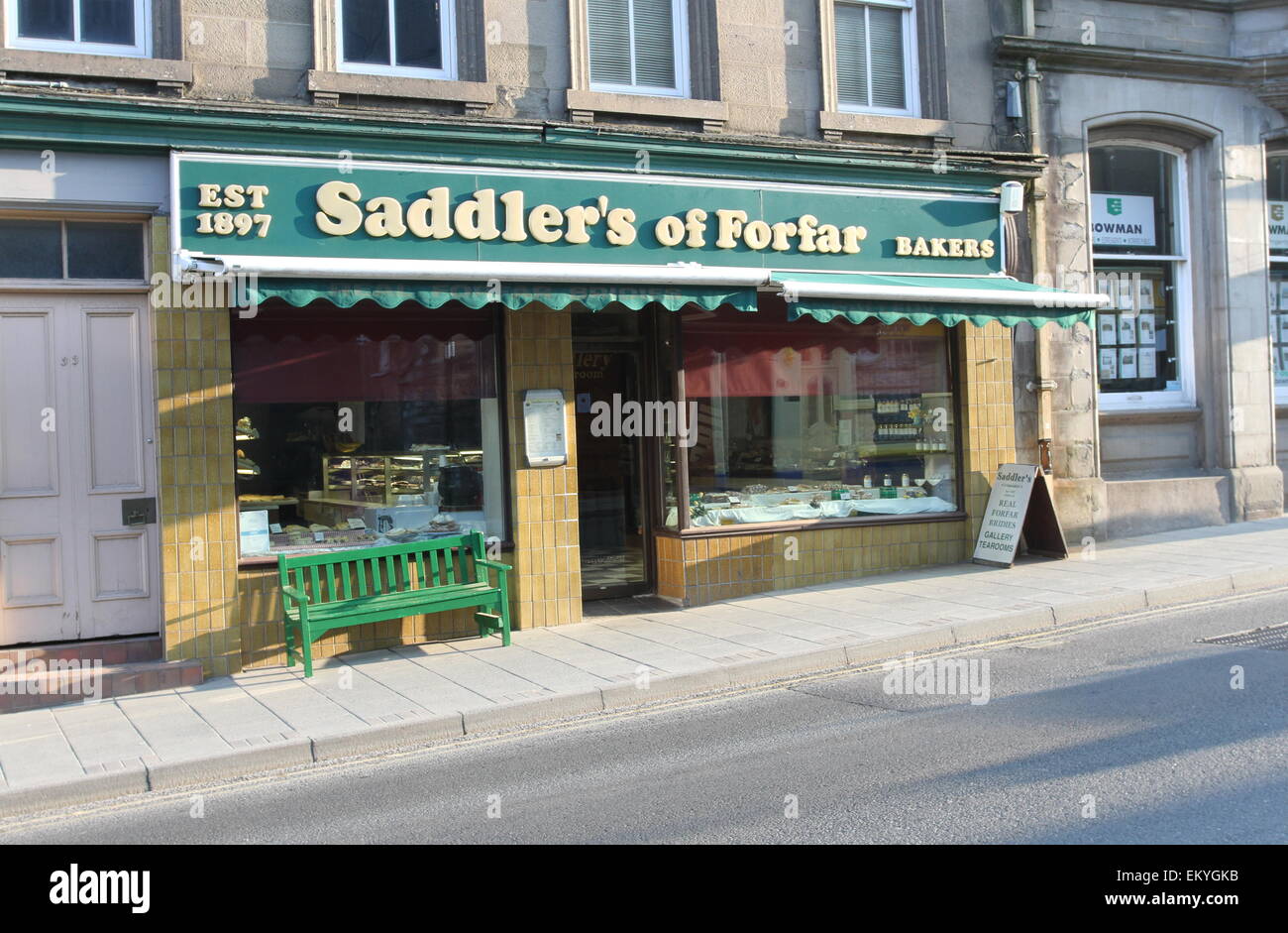 Forfar street scene hi-res stock photography and images - Alamy