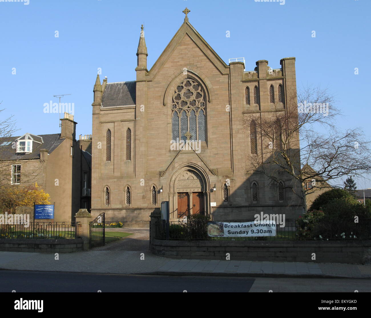 Forfar street scene hi-res stock photography and images - Alamy