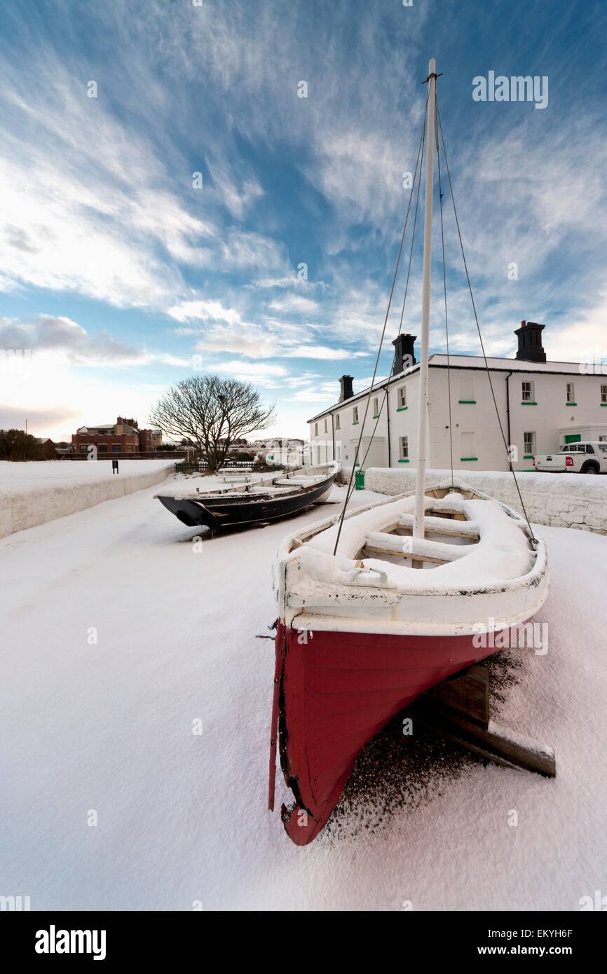 Covered building for vessels hi-res stock photography and images - Alamy