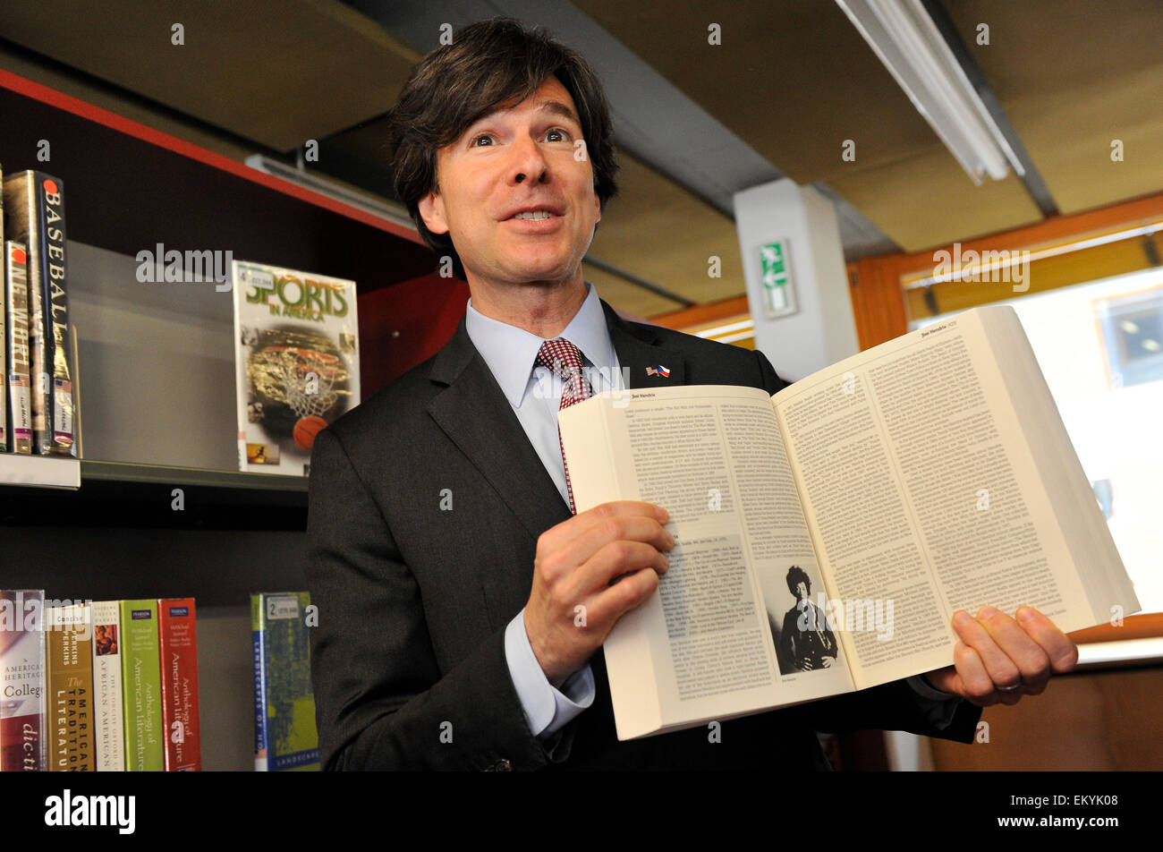 Info USA library, Andrew Schapiro Stock Photo - Alamy