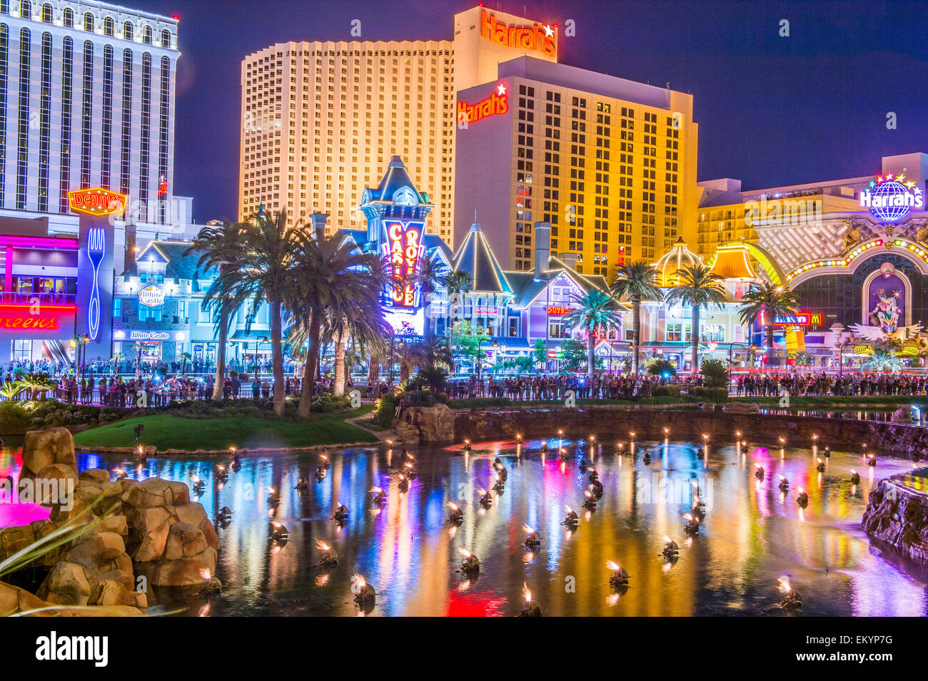 Sign neon mirage hotel resort and casino hotel hi-res stock photography ...