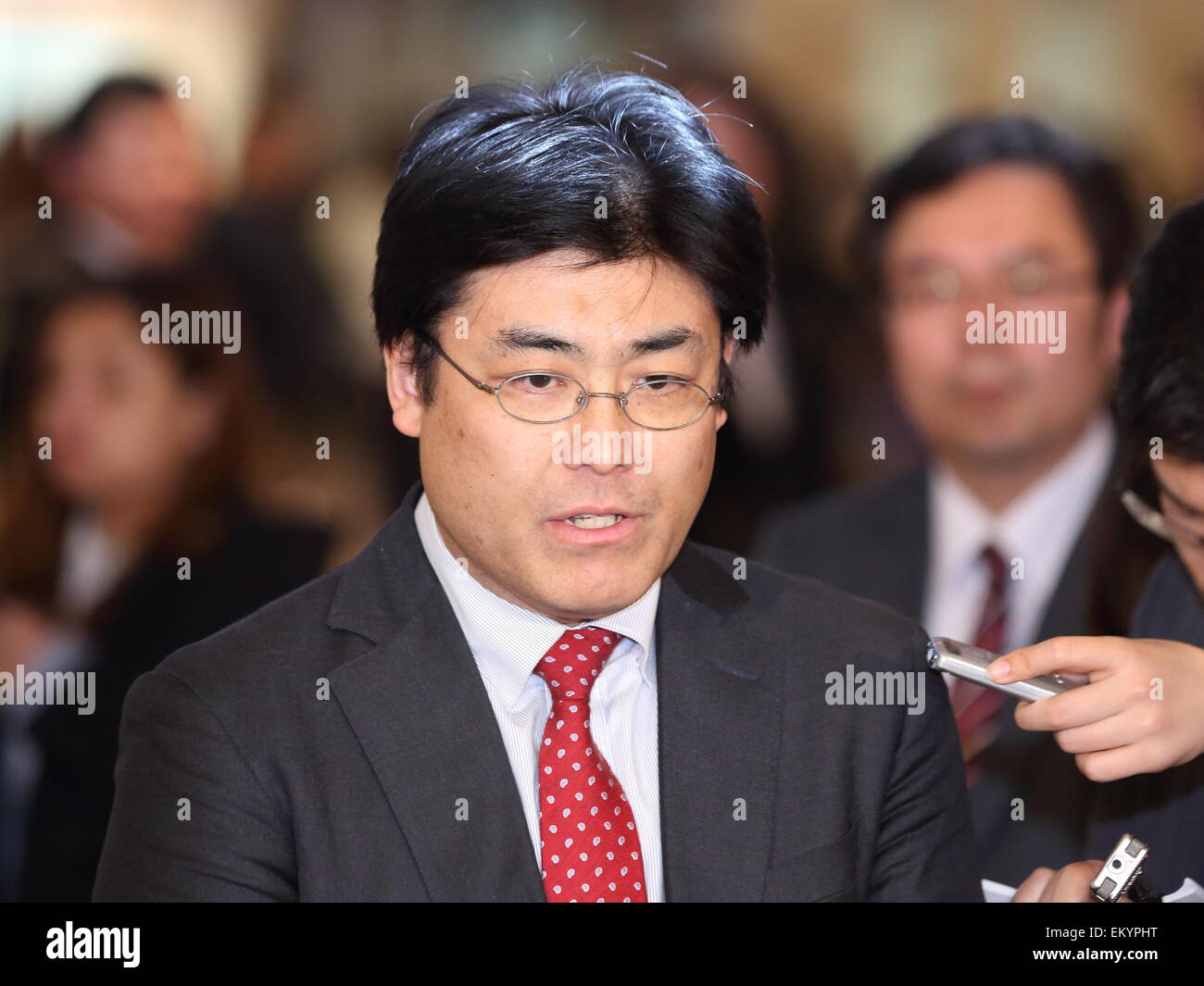 Takuya Kato, former Sankei Newspaper bureau chief returns to Japan from Korea at Haneda ...