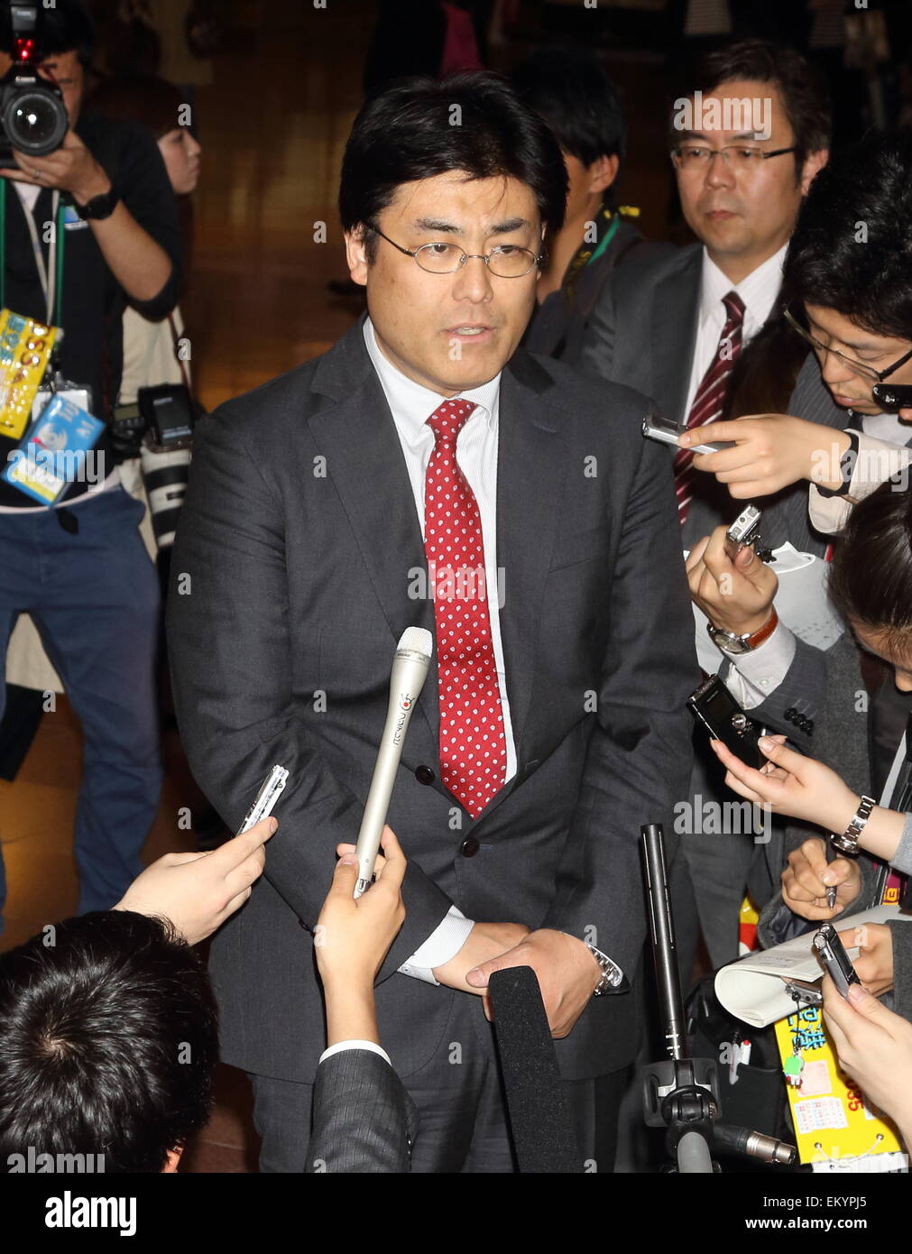 Takuya Kato, former Sankei Newspaper bureau chief returns to Japan from Korea at Haneda ...