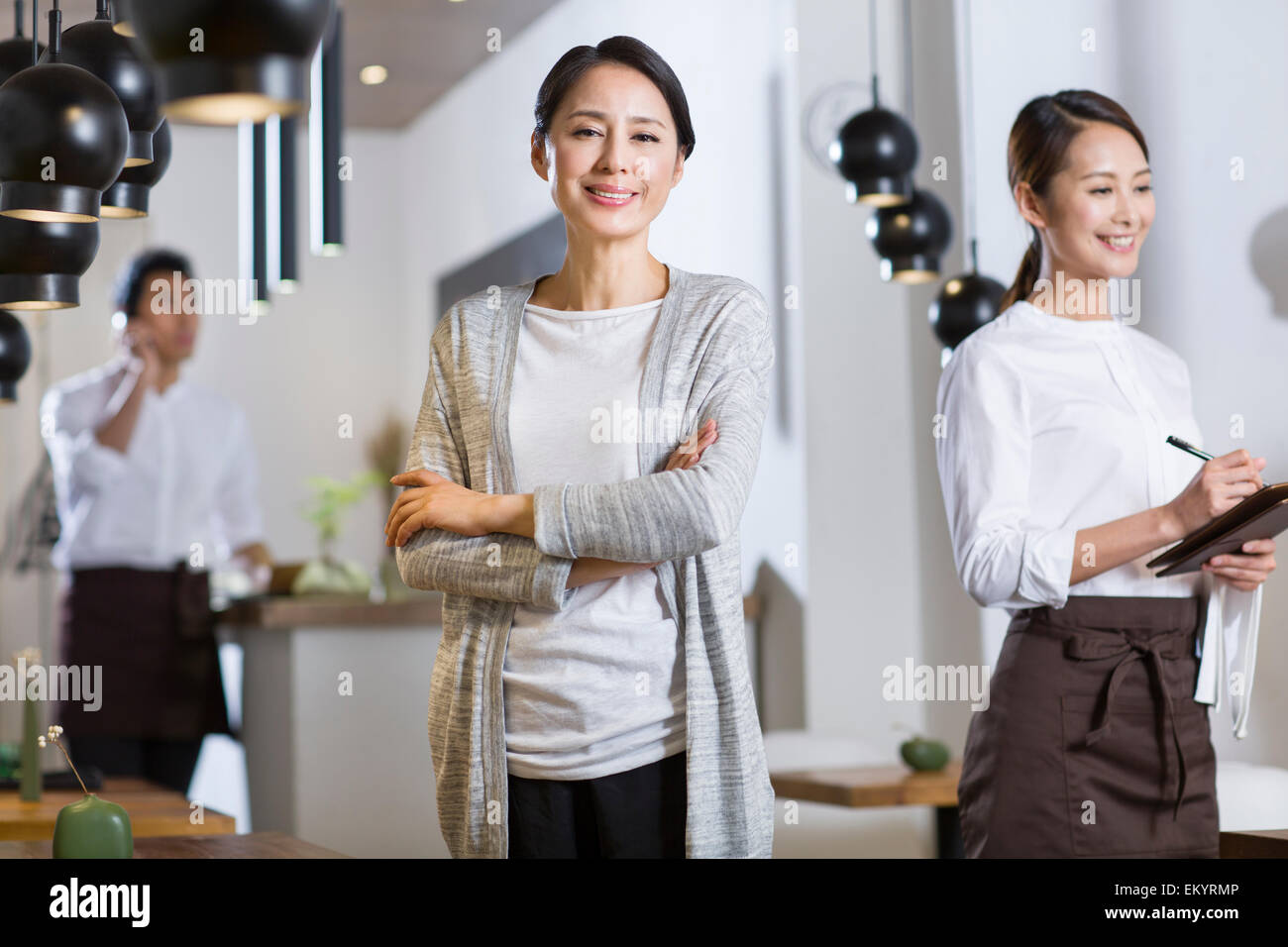 Staff wait hi-res stock photography and images - Alamy