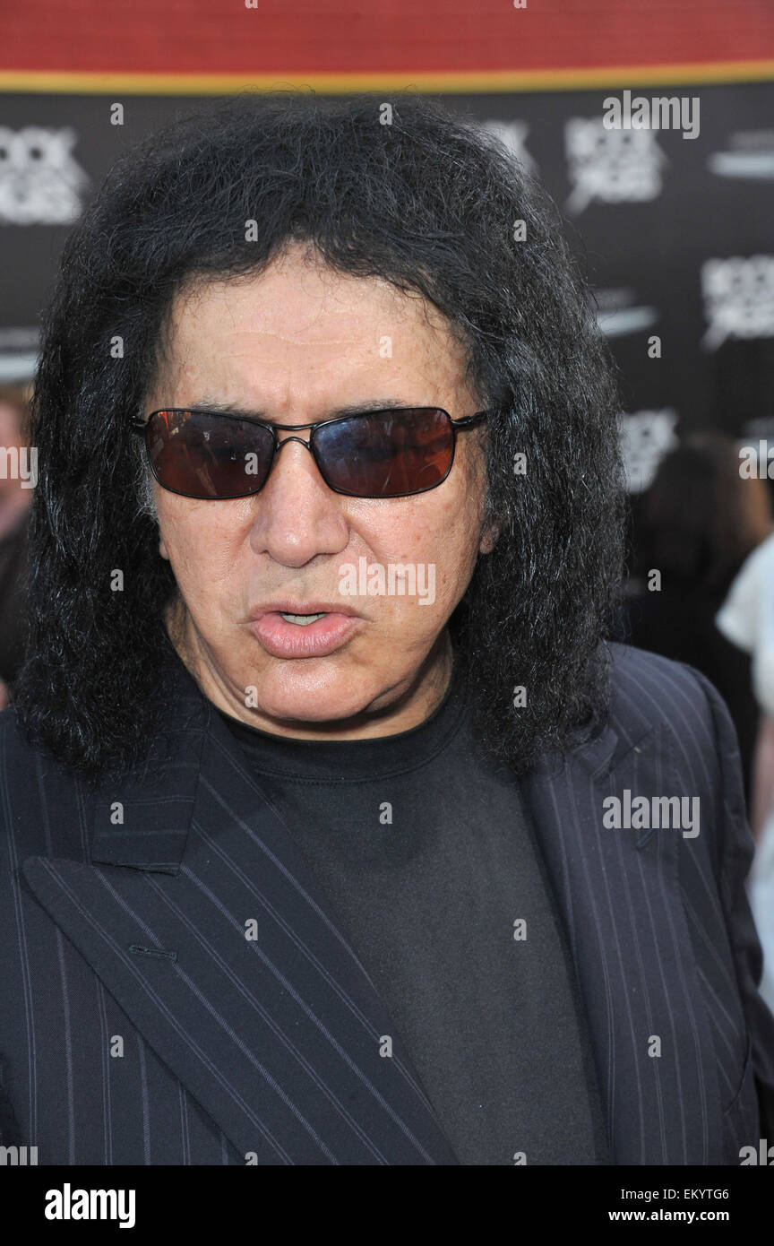 Gene simmons kiss rock hi-res stock photography and images - Alamy