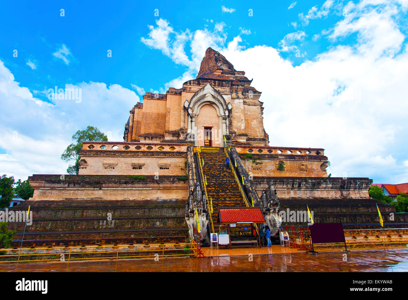 Chedi luang temple in Chiang Mai, Thailand Stock Photo - Alamy