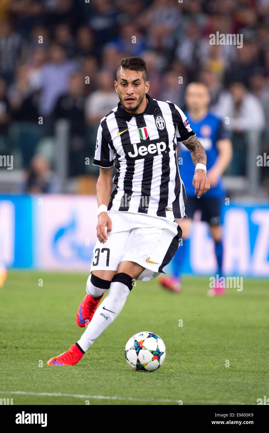 Roberto pereyra champions league hi-res stock photography and images ...