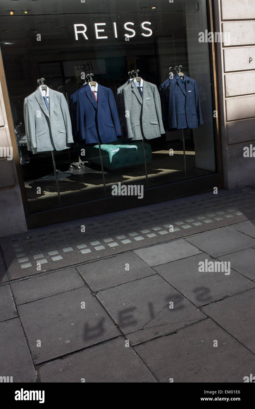 Reiss shop hi-res stock photography and images - Alamy