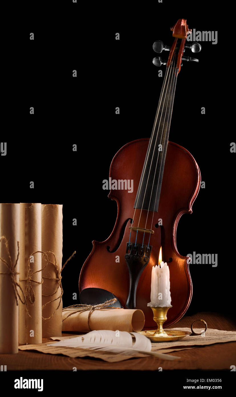 old used violin with antique items Stock Photo - Alamy