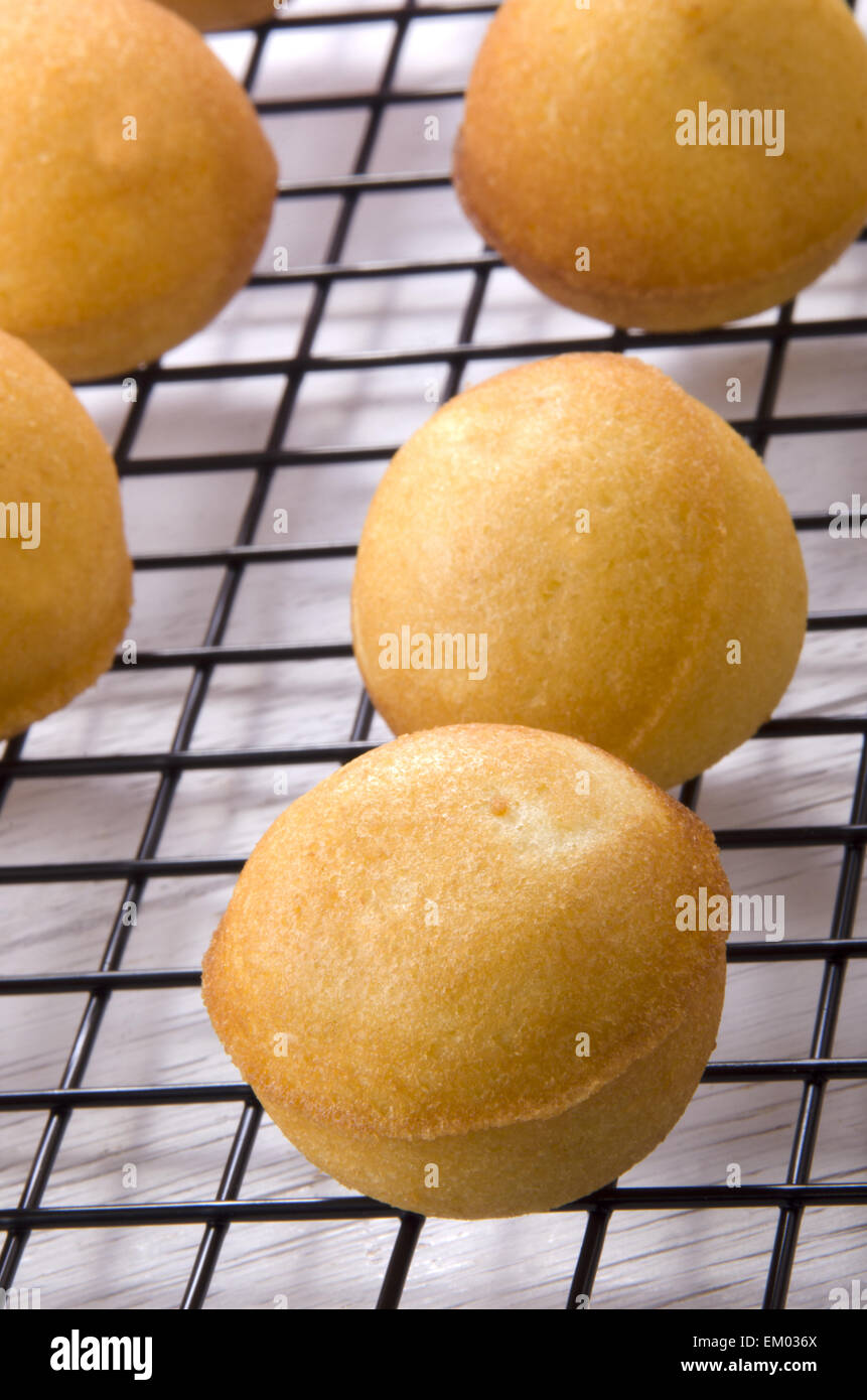 freshly baked cake pop Stock Photo - Alamy