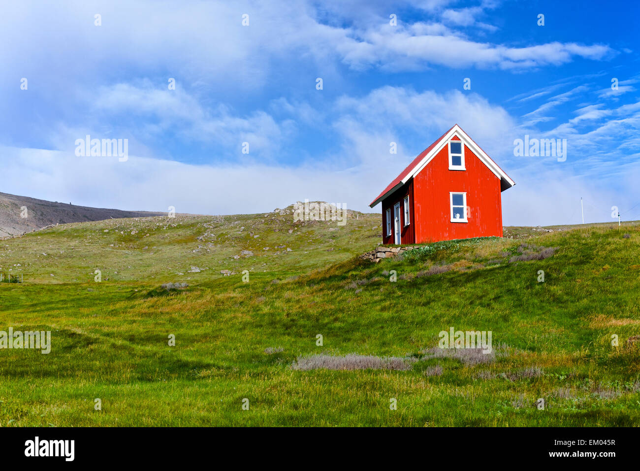 Beautiful little house in iceland hi-res stock photography and images ...