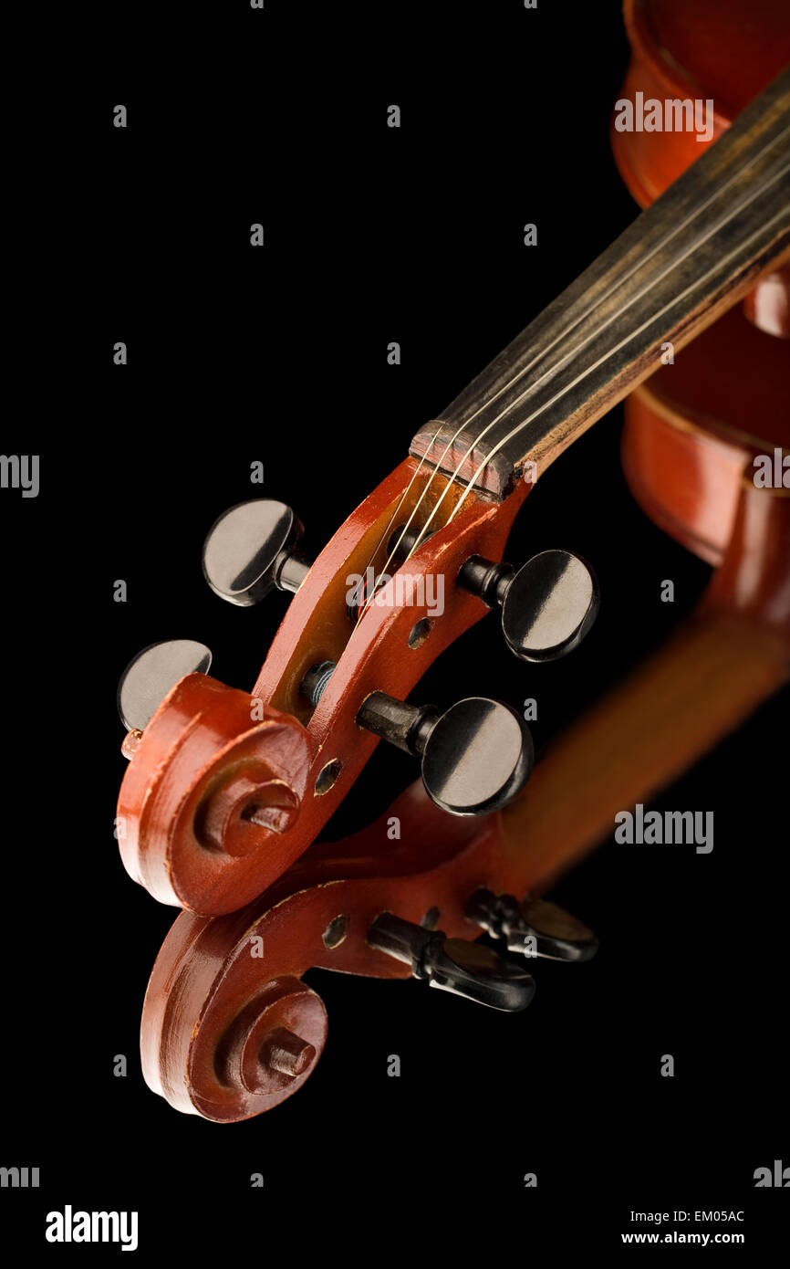 violin on black background Stock Photo - Alamy