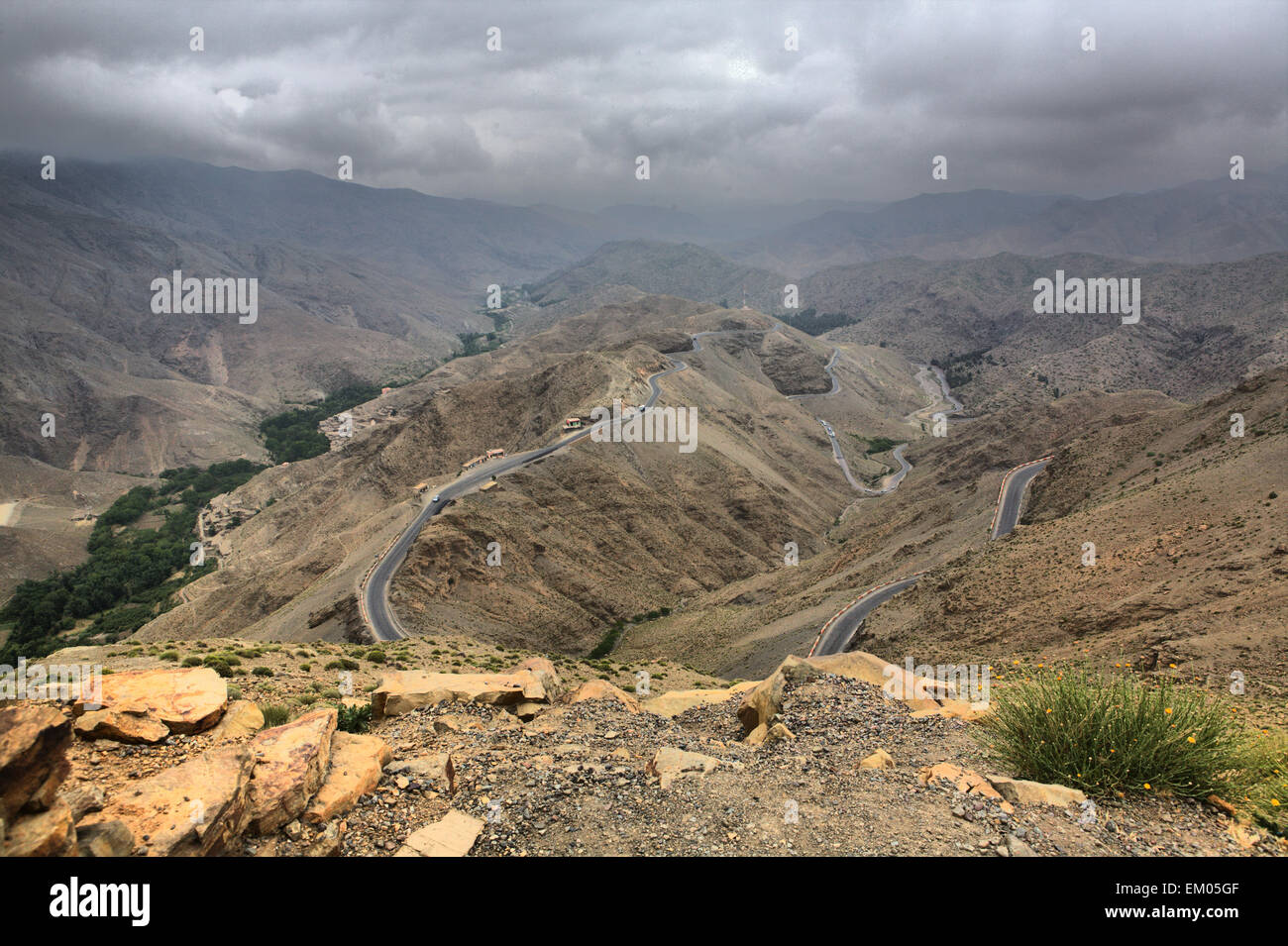 Breathtaking view from the top of the pass Tizi n'Tichka, Atlas ...