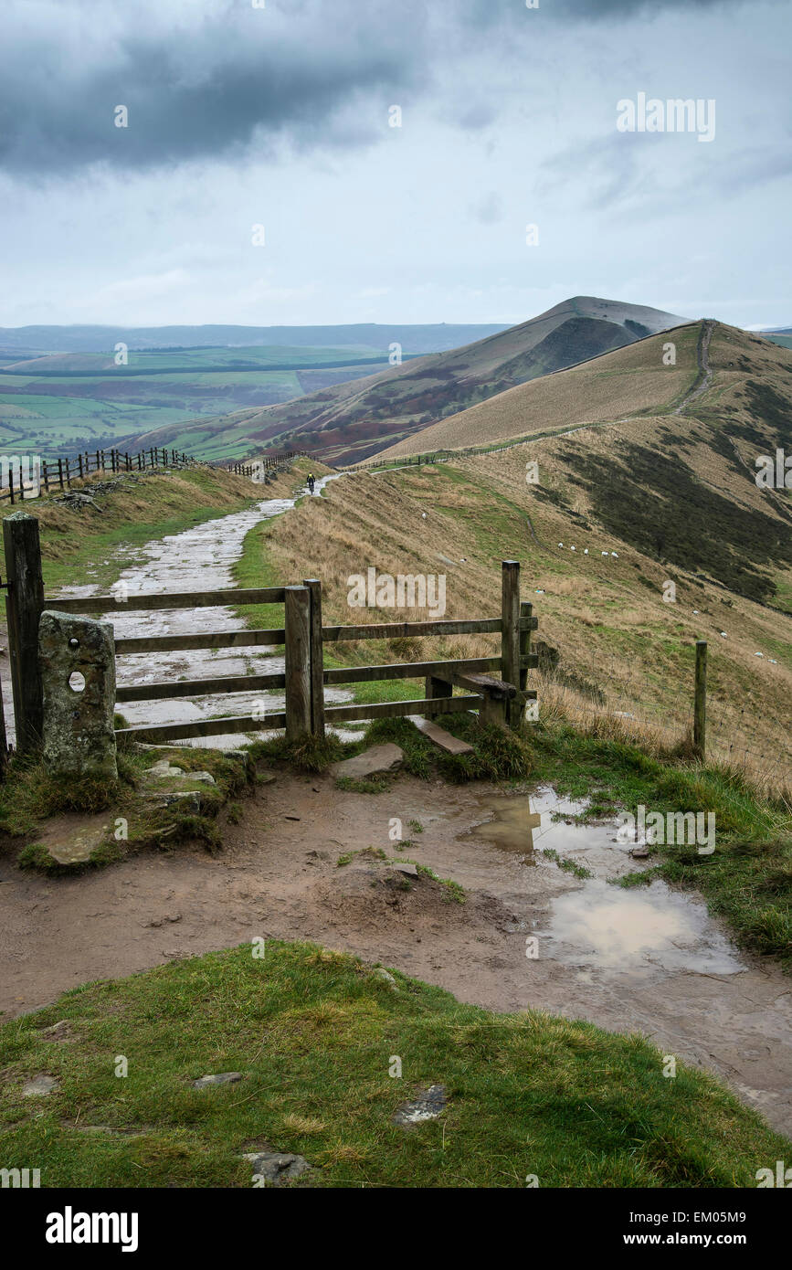 Mam Tor landscape on Autumn Fall morning in Peak District Stock Photo ...
