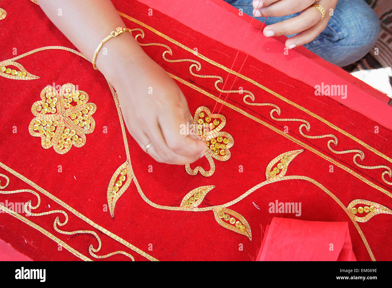 Hand made cloth hi-res stock photography and images - Alamy