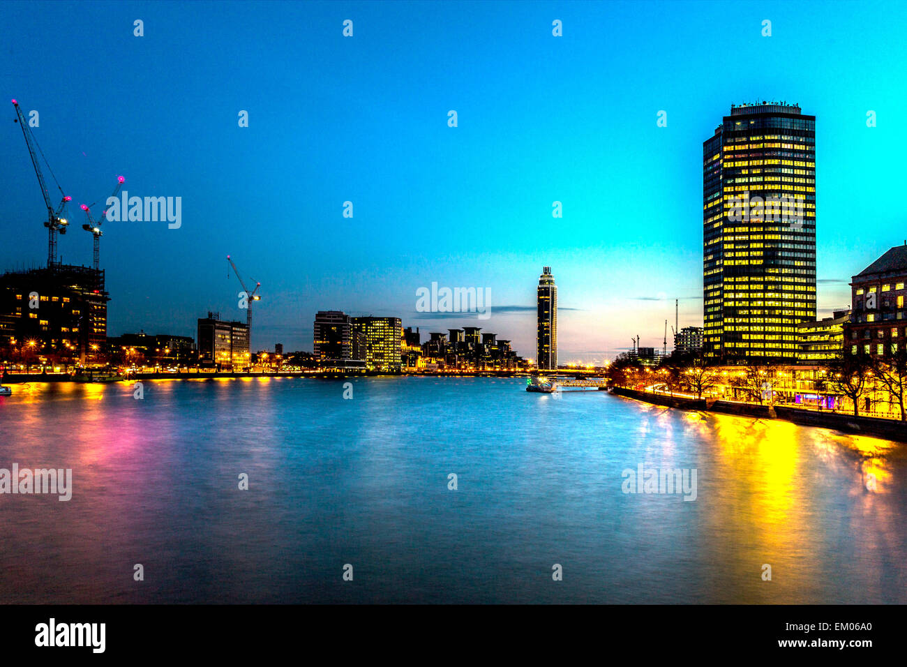 River Thames during golden hour Stock Photo - Alamy