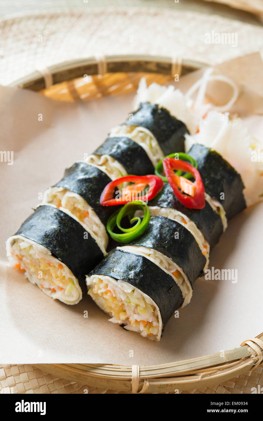 Popiah skin hi-res stock photography and images - Alamy