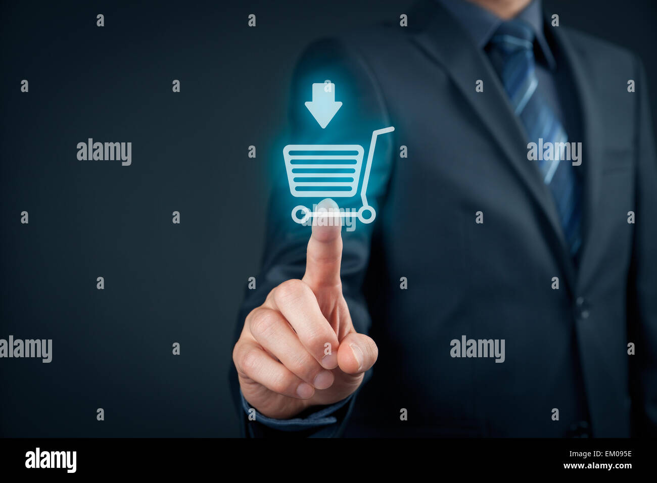 Virtual shopping cart hi-res stock photography and images - Alamy