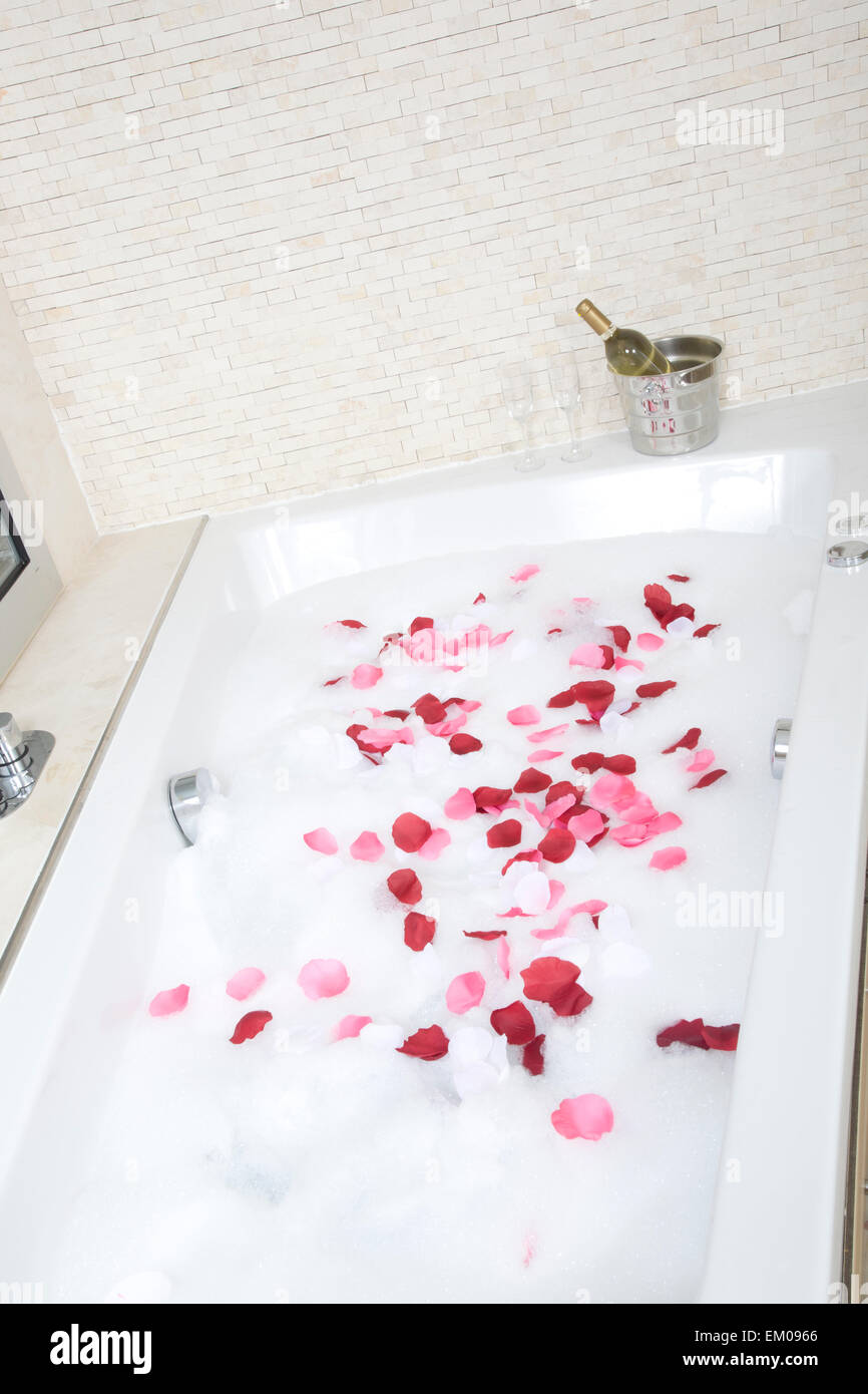 A relaxing bath Stock Photo - Alamy
