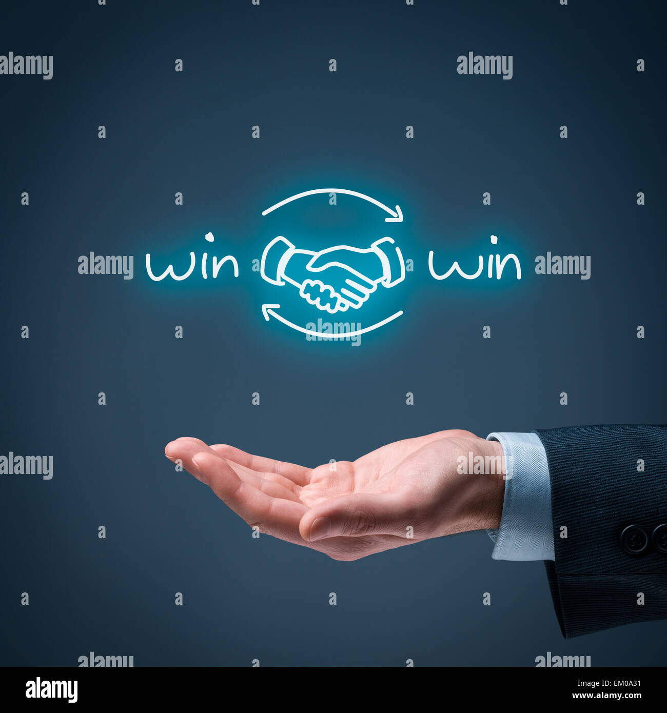 Win-win partnership strategy concept. Businessman offer win-win scheme ...