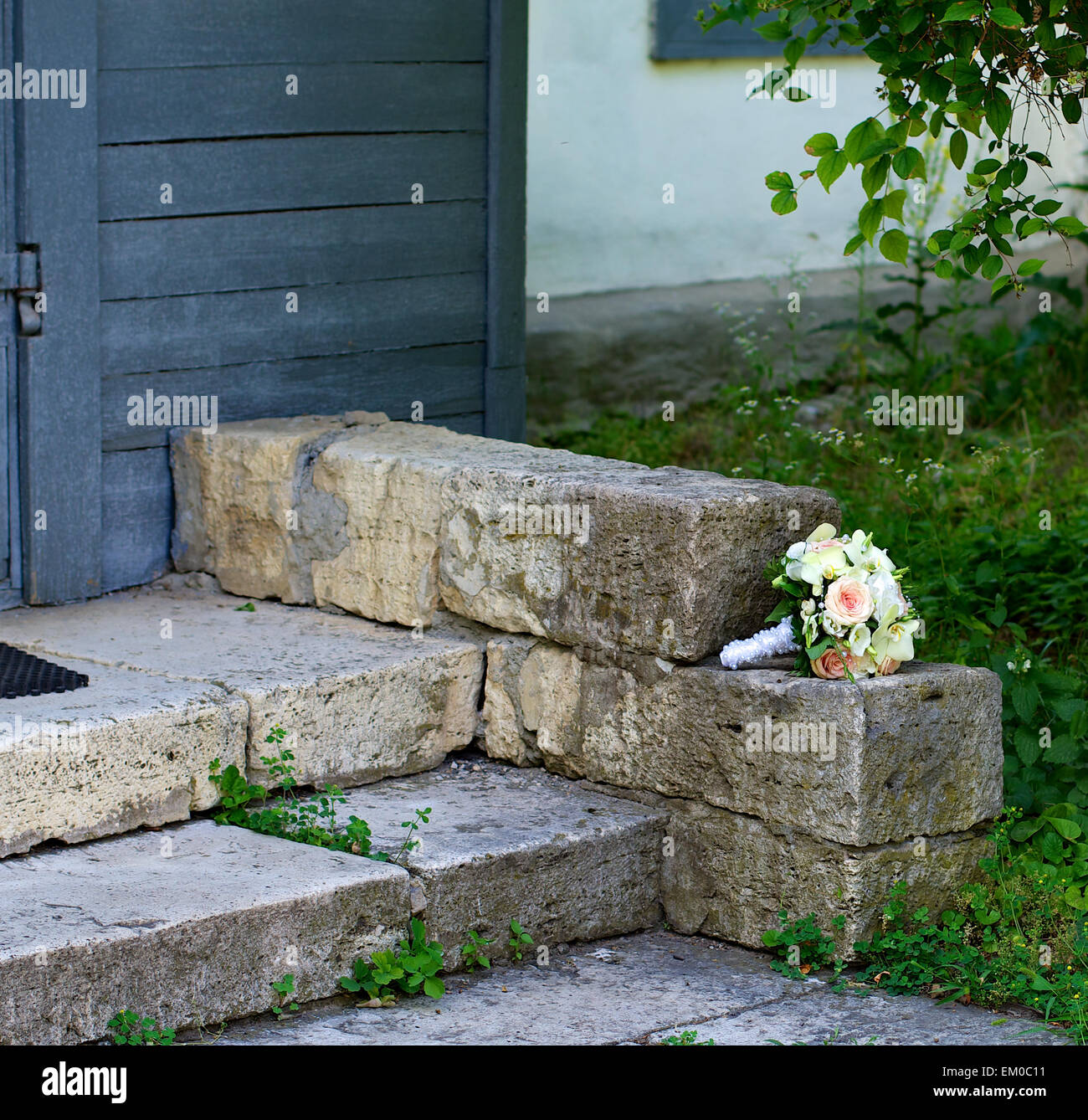 Forgotten Bride Bouquet Stock Photo - Alamy