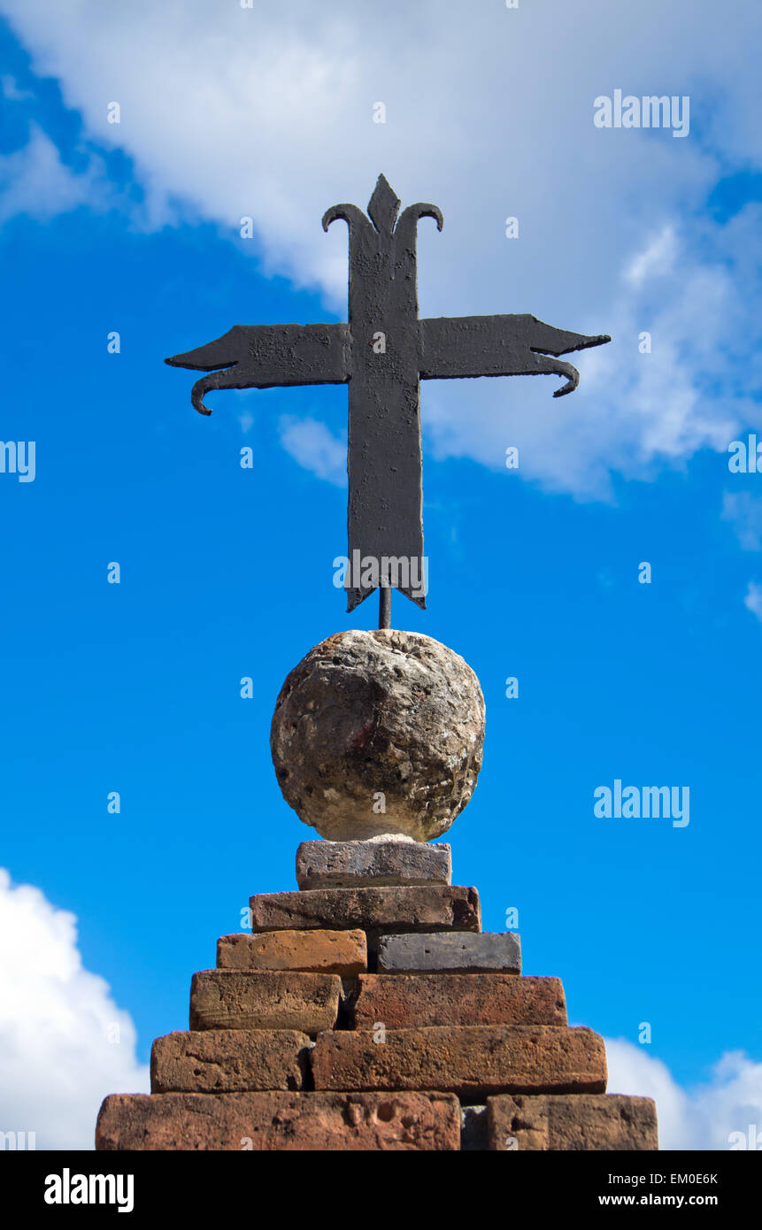 Cross on roof top hi-res stock photography and images - Alamy