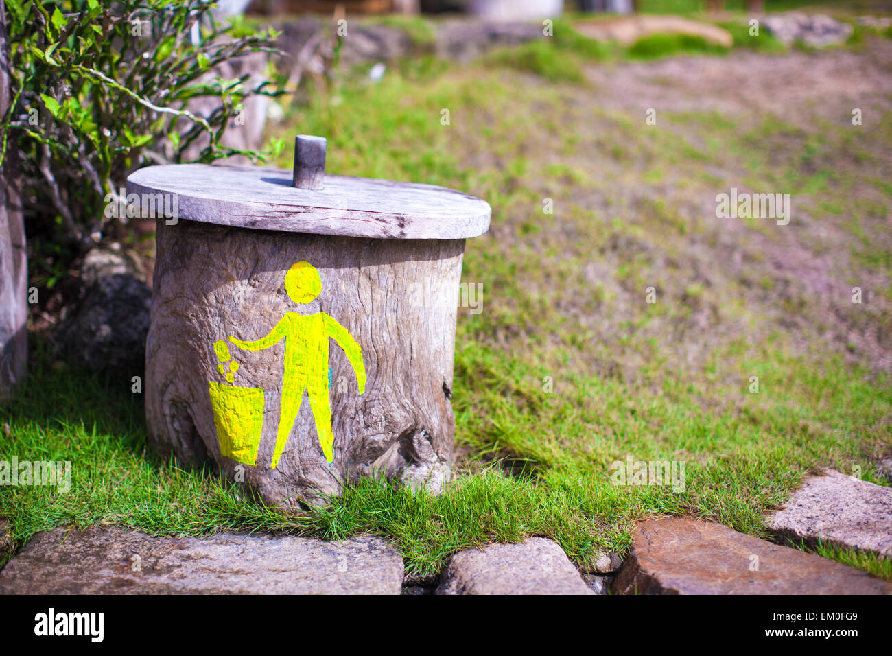 Bright dustbin hi-res stock photography and images - Alamy