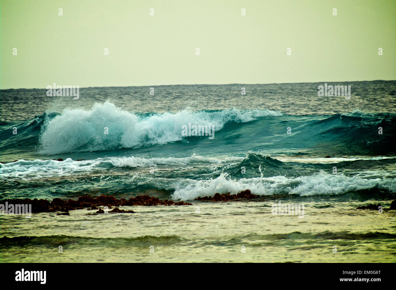 Breaking waves in black and white hi-res stock photography and images ...