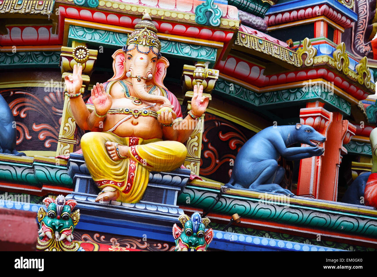Hindu temple statue Stock Photo - Alamy