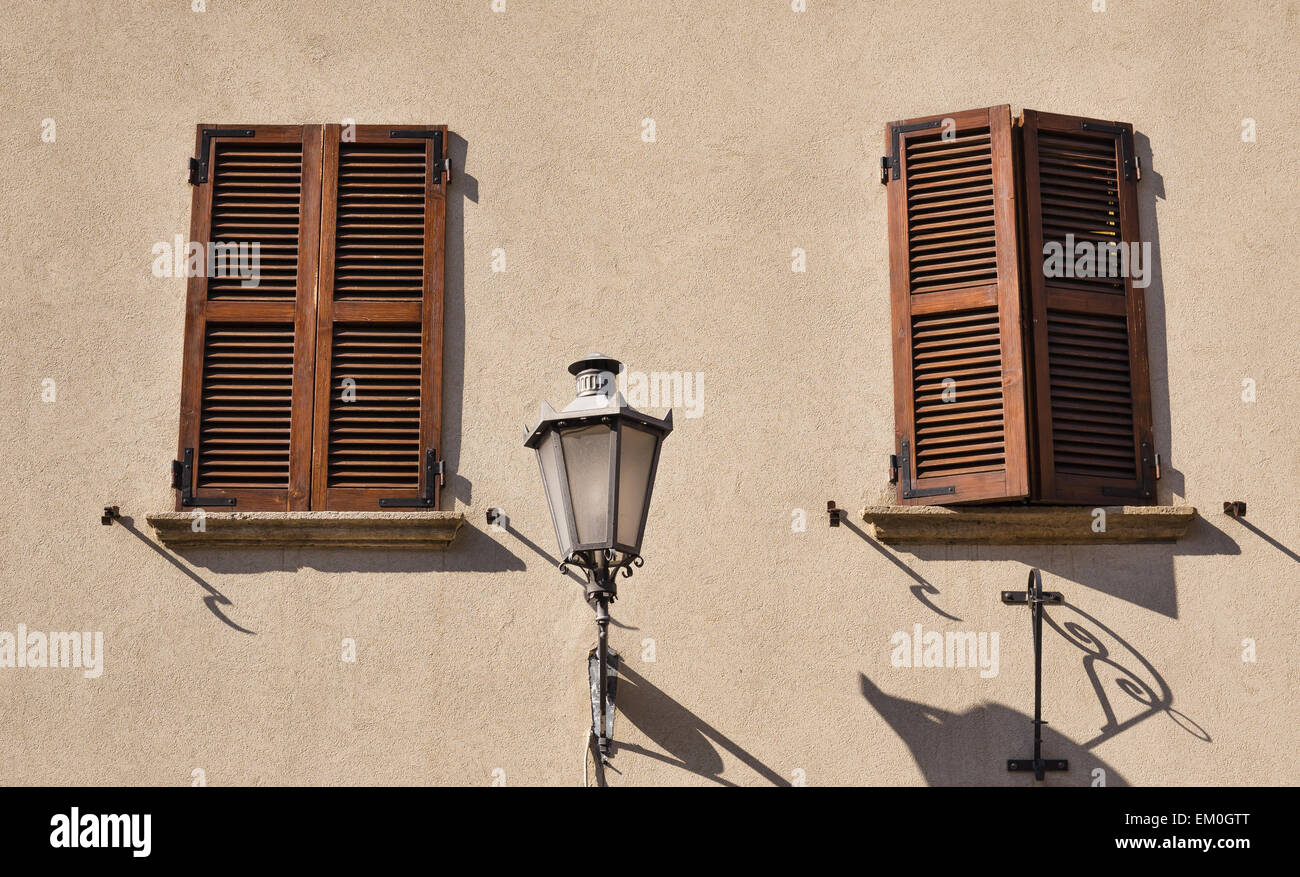 Light come in windows hi-res stock photography and images - Alamy