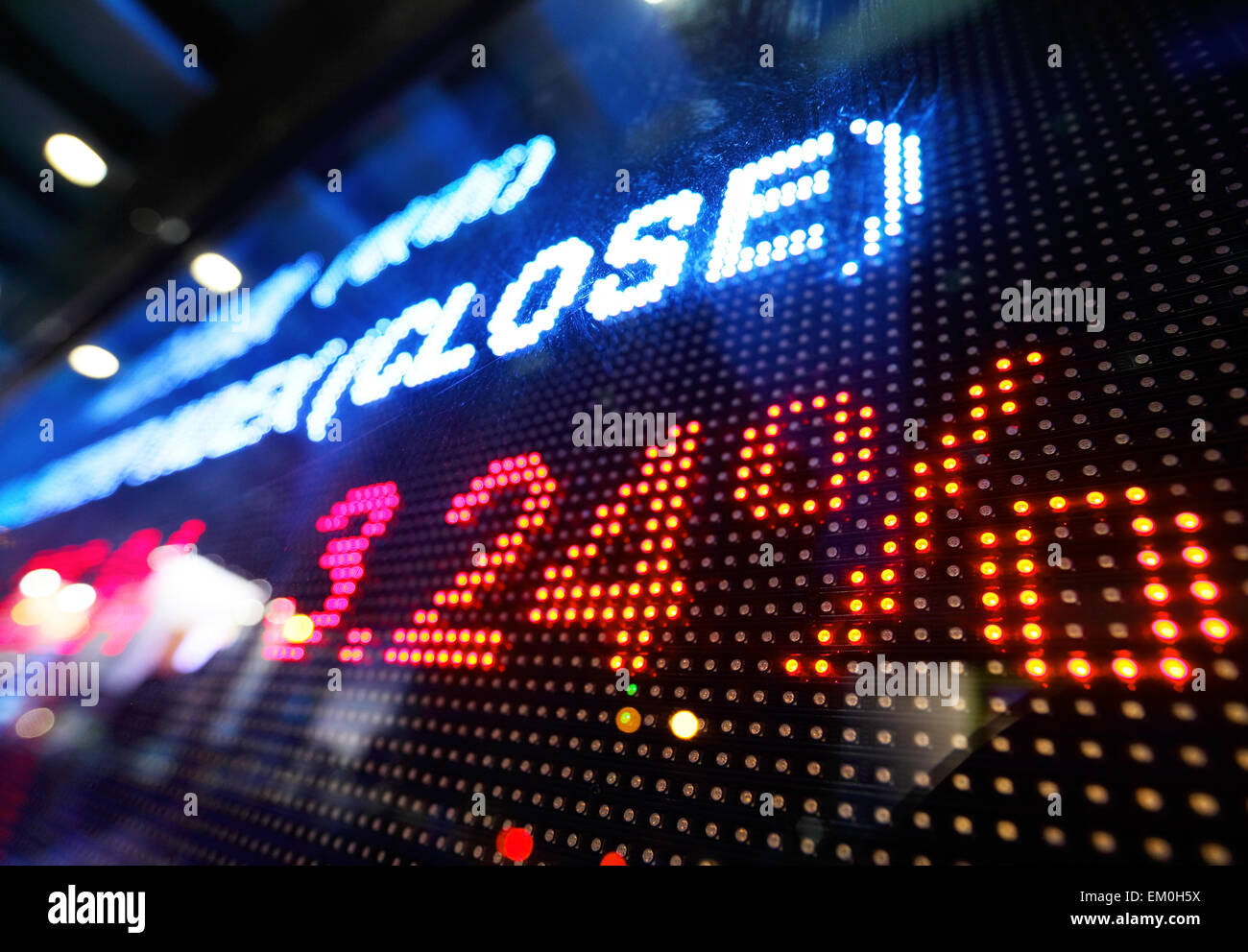 Stock market price display Stock Photo - Alamy