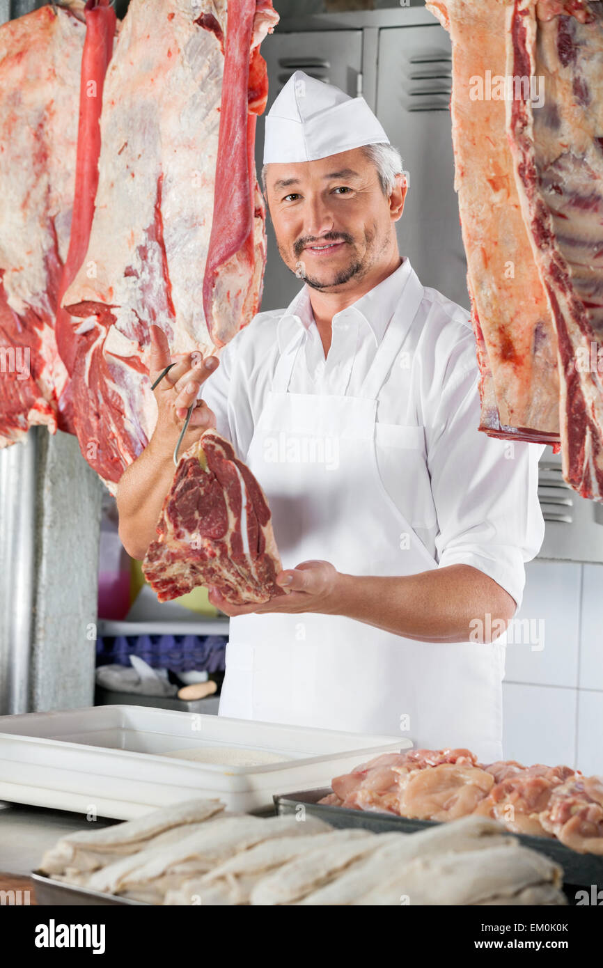 Fresh meat butcher shop hi-res stock photography and images - Alamy