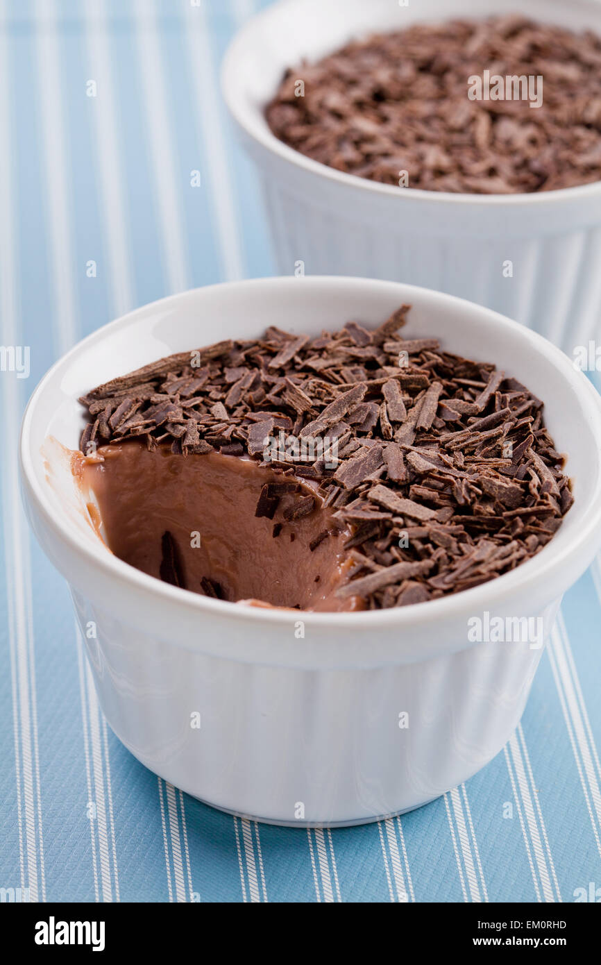 Close up photograph of some chocolate pudding pots Stock Photo - Alamy