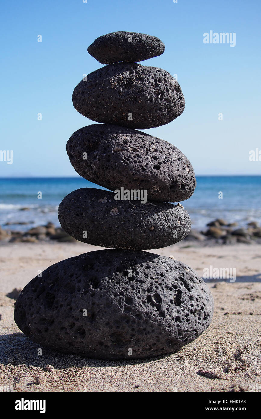 Stack zen stones tower hi-res stock photography and images - Alamy