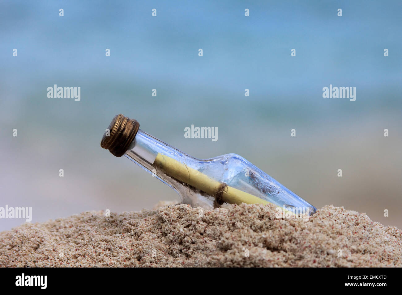 Message in the bottle Stock Photo - Alamy