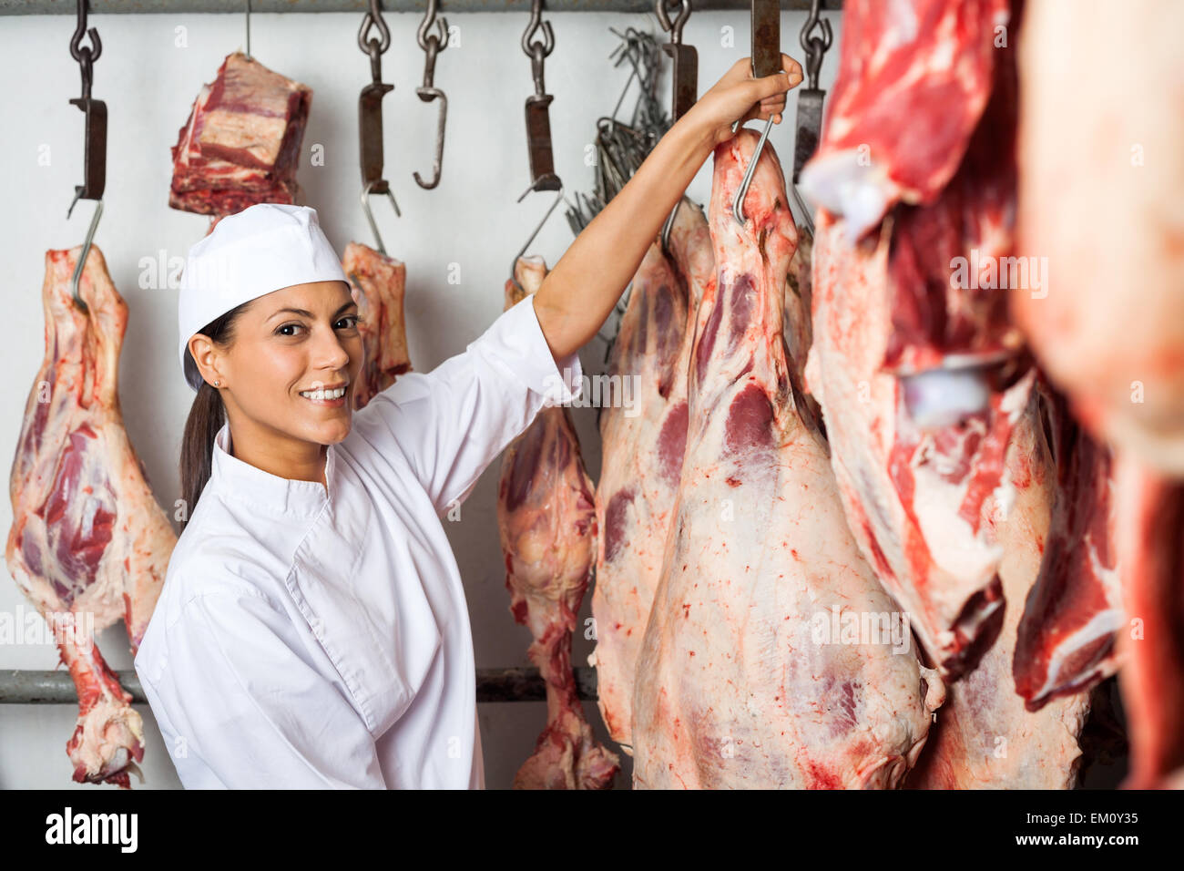 Hanging meat hi-res stock photography and images - Alamy